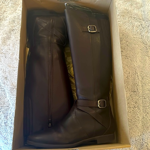 UGG | Shoes | Ugg Chocolate Brown Boots All Leather Slightly Worn ...
